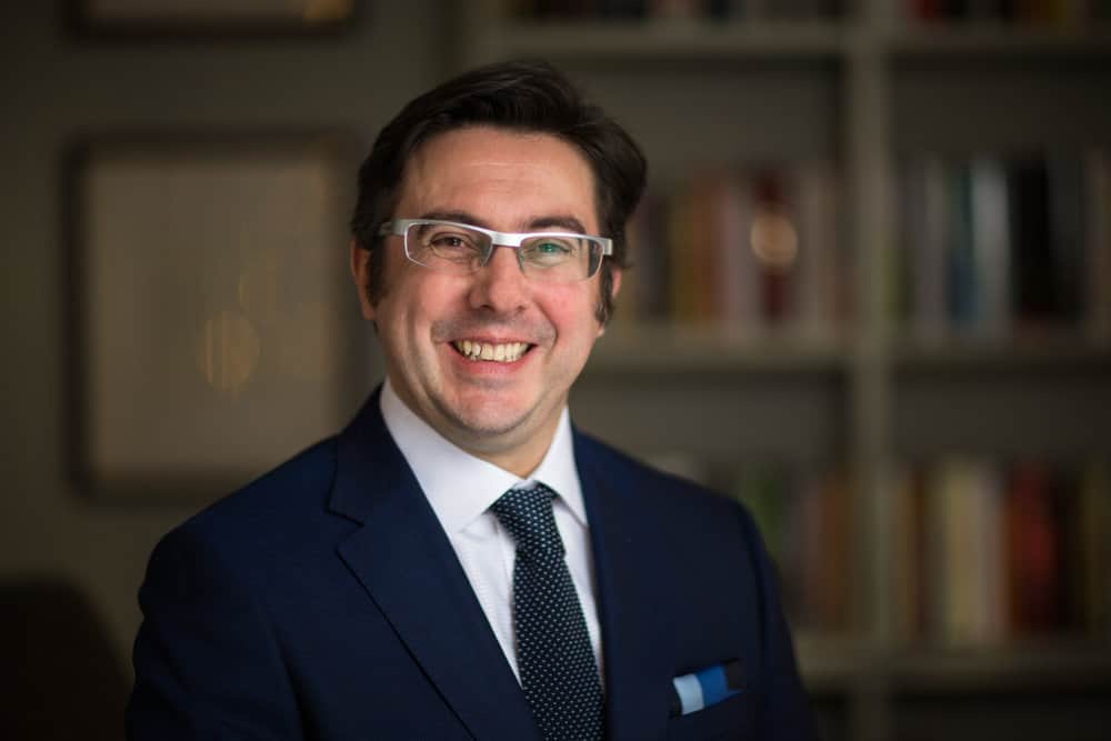 Andrew Hopkins, CEO dan Pendiri Exscientia | Metaverse Post