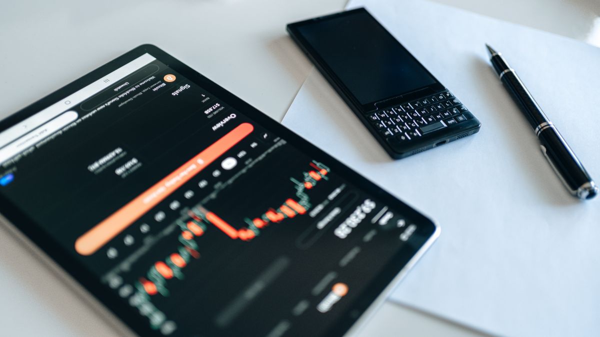 A beginner's guide to reading cryptocurrency charts in 2023